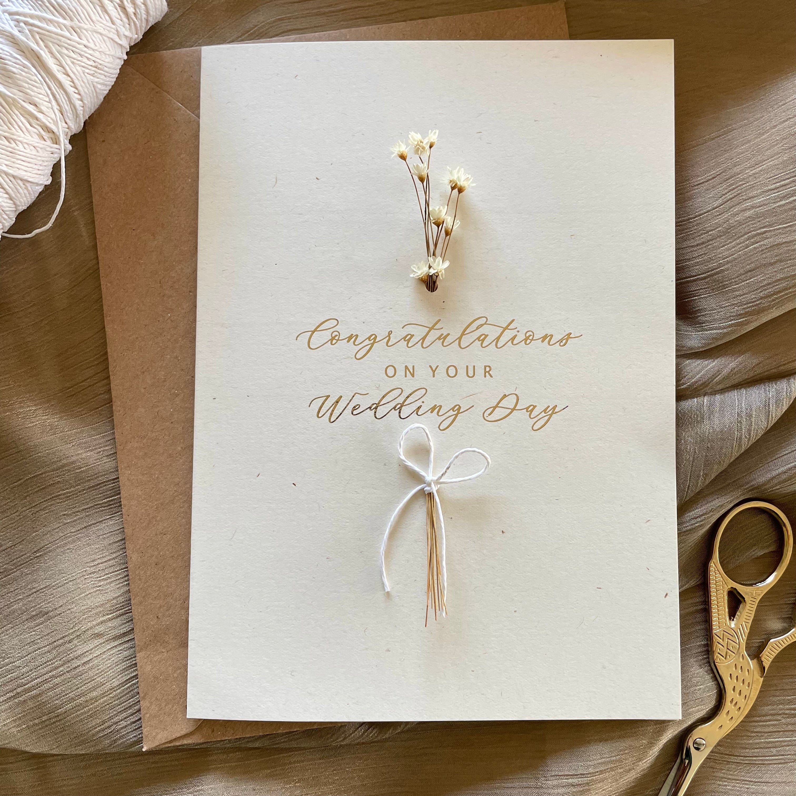 Congratulations on your wedding day dried flower card – Confetti ...